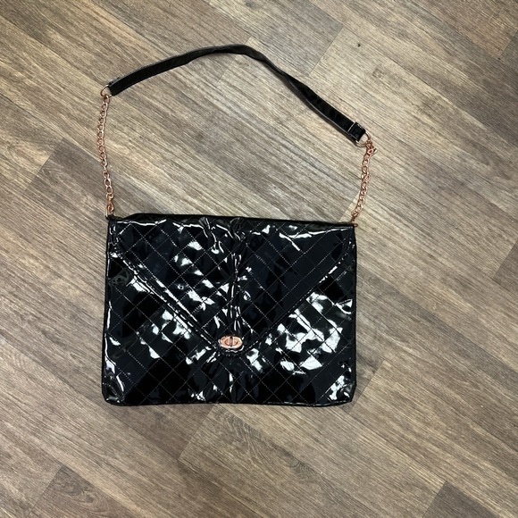 Kim Kardashian | Bags | Kim Kardashian Black Oversized Envelope Style ...